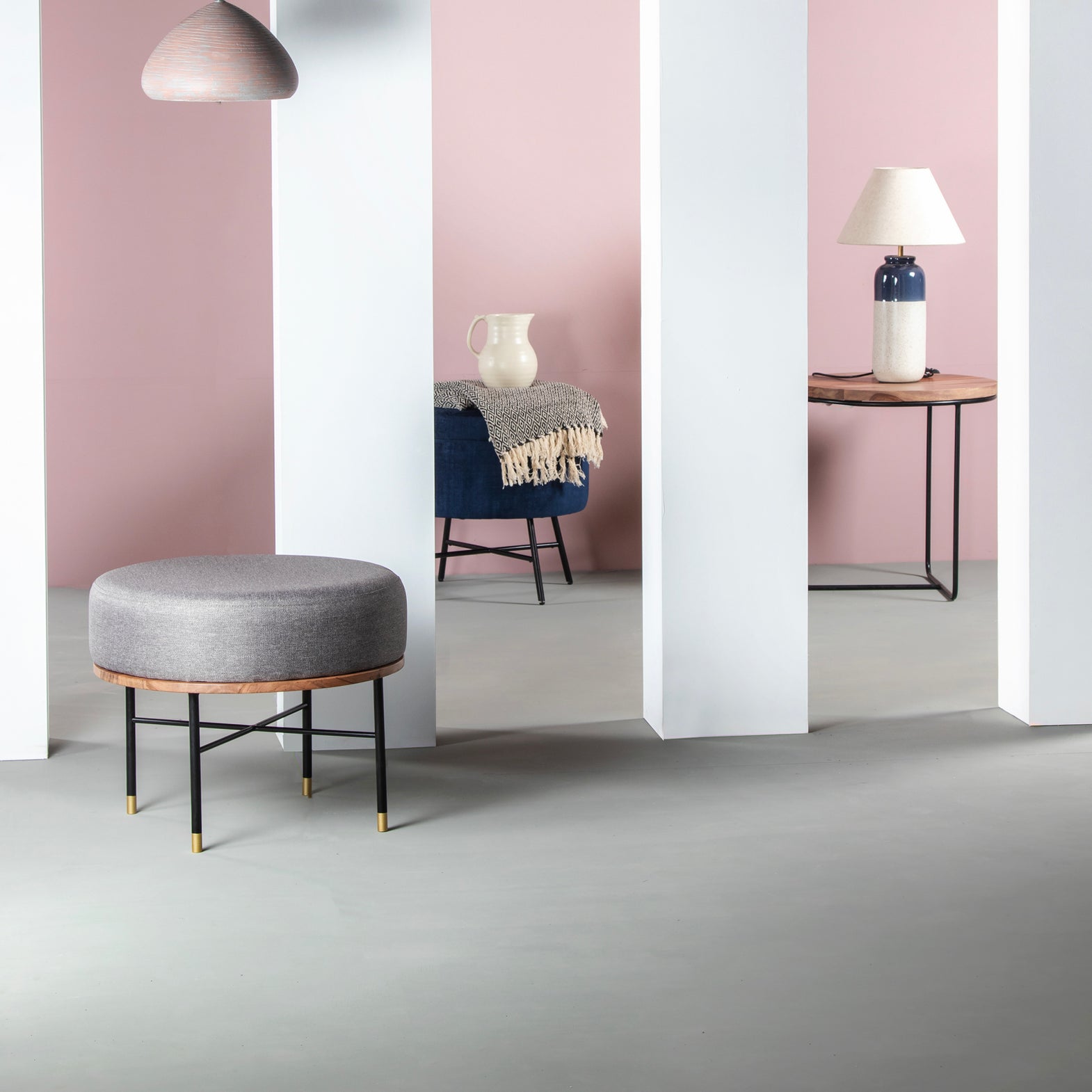 Shop Stylish Pouffes & Pouf Seats in India